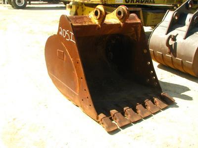 52" Cat Trackhoe Bucket