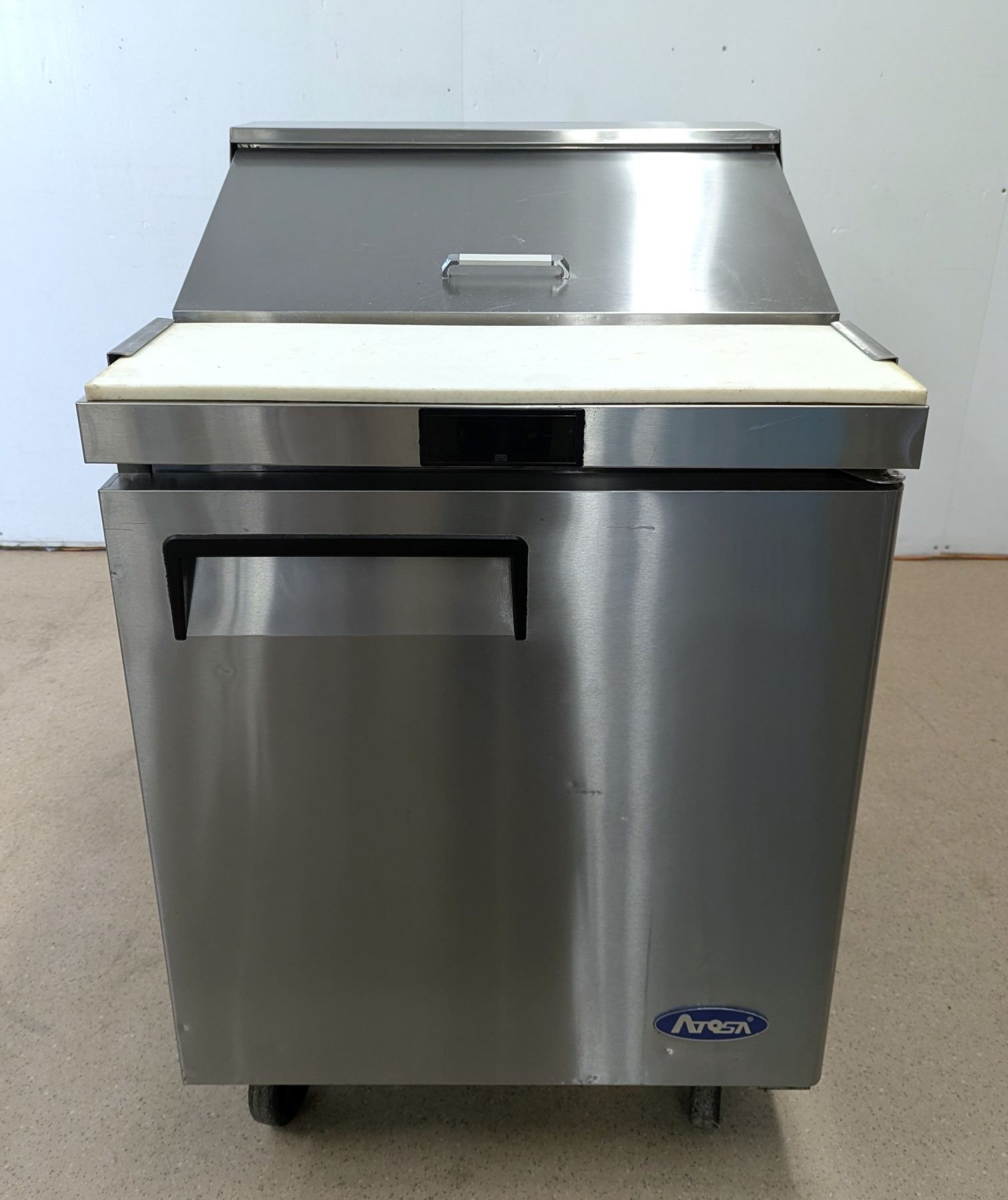 Atosa MSF8301GR 27" Refrigerated Salad/Sandwich Prep Table