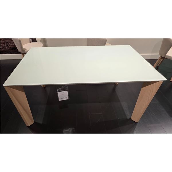 Sandy's - New Fabiola Dining Table - RV: $2045 CAD - H29" x W60" x D36 ...