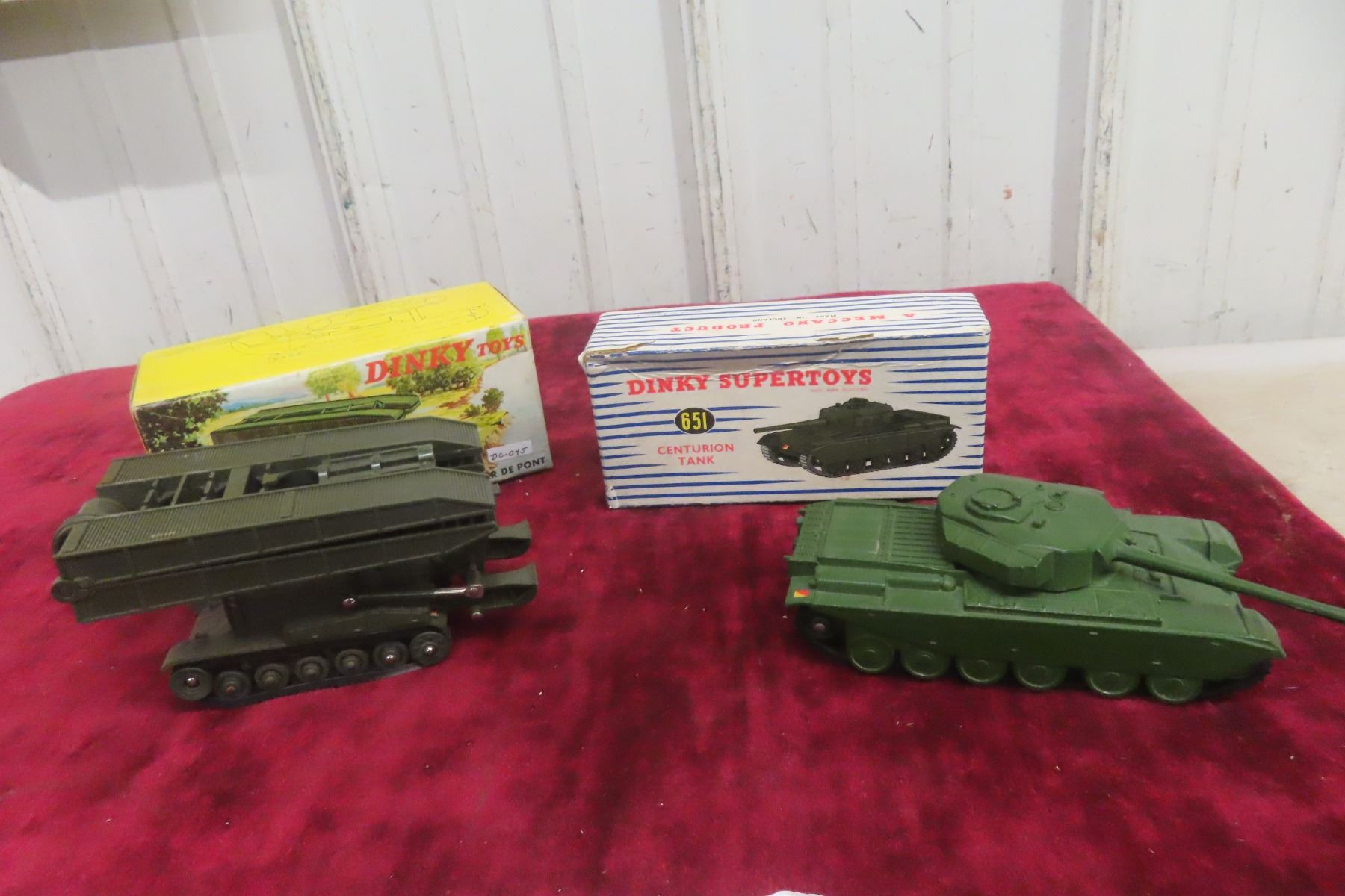 2x Dinky Military Tanks Including Centurion Tank #651 - McSherry ...