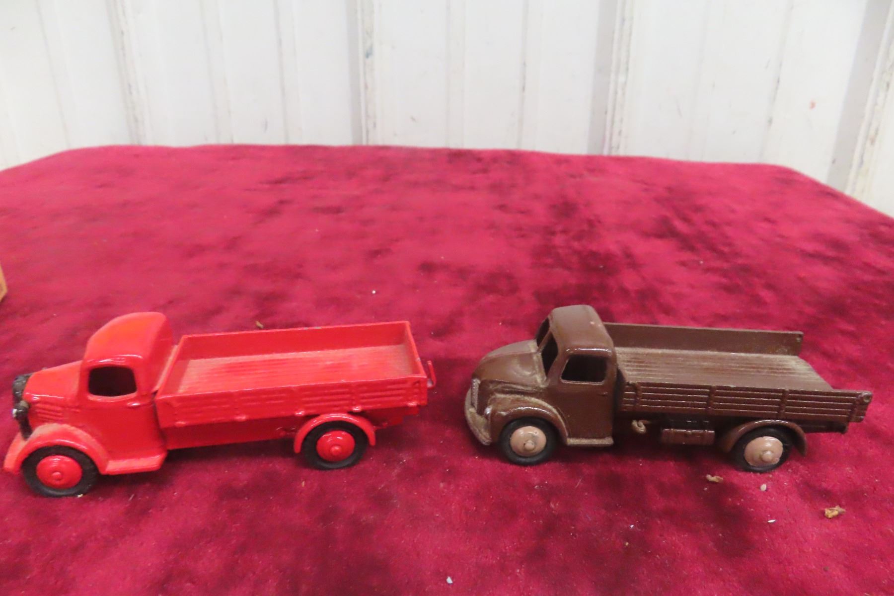2x Dinky Trucks Austin & Dodge 4"