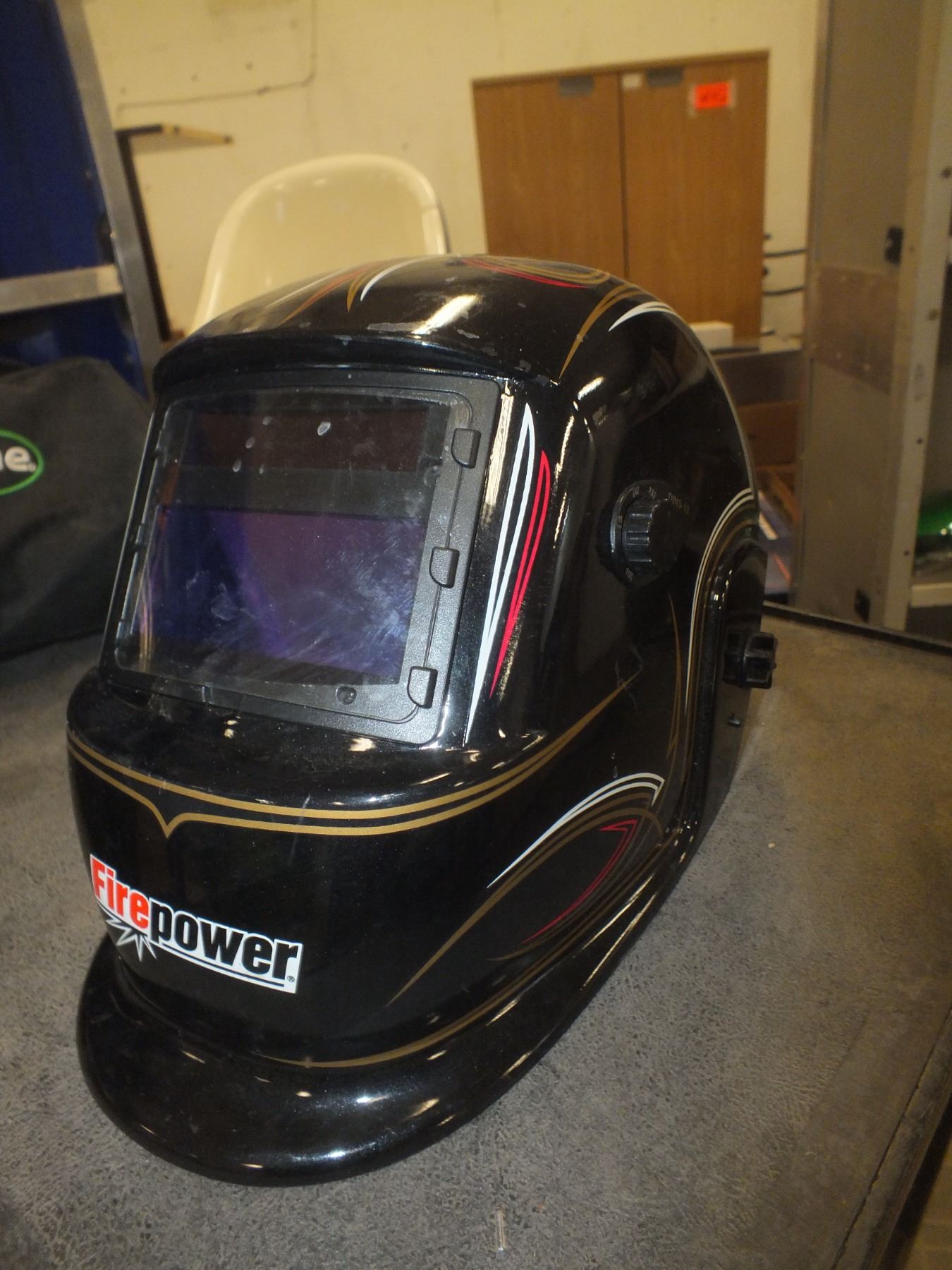 Auto Tint Welding Helmet & Small Air Compressor