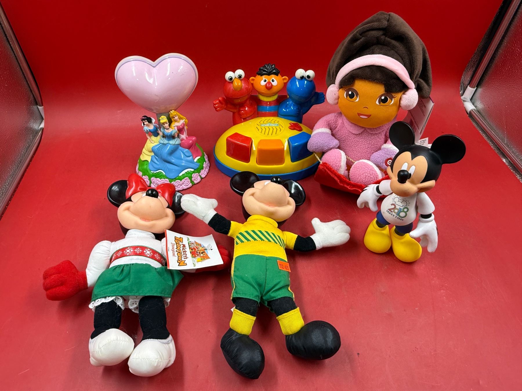 Assorted Toys: Mickey Mouse, Minnie Mouse, Dora The Explorer, Sesame ...