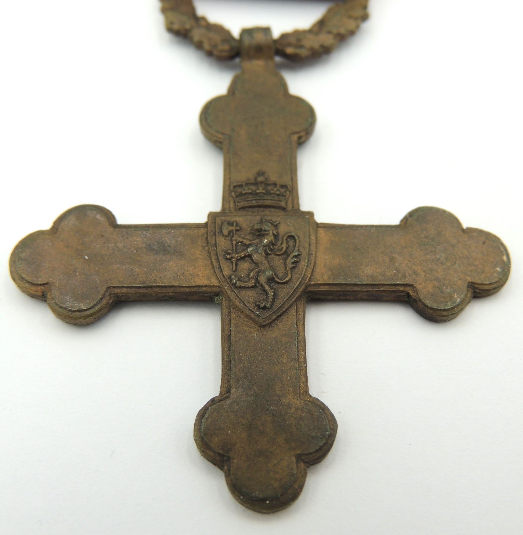 #258i WW2 1940-1945 Norwegian War Cross Medal