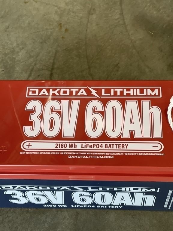 NEW DAKOTA LITHIUM 36V 60AH DEEP CYCLE LIFEPO4 BATTERY RETAIL $1699 USD ...