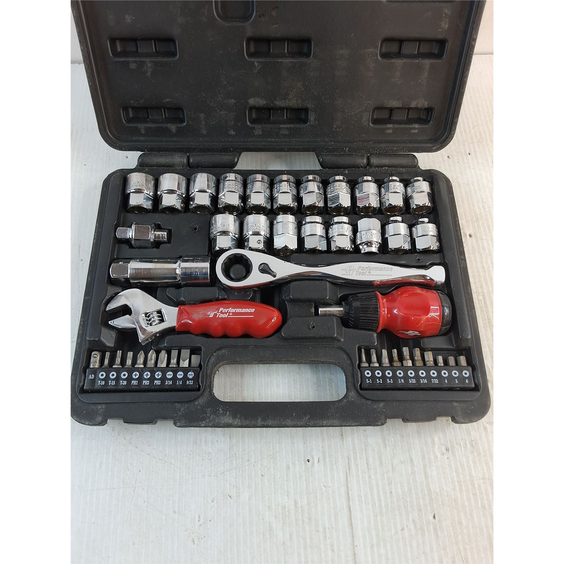 Performance Tool Kit- Socket Wrench With Sockets - Bodnarus Auctioneering
