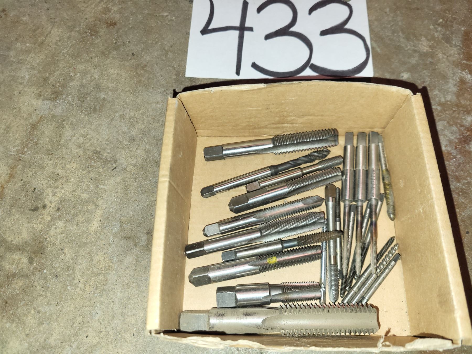 Box of Taps (assorted) - Atelier STCG inc