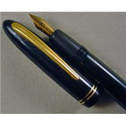 VINTAGE UNIC FOUNTAIN PEN W/ 18 CTS. NIB - Nib mar