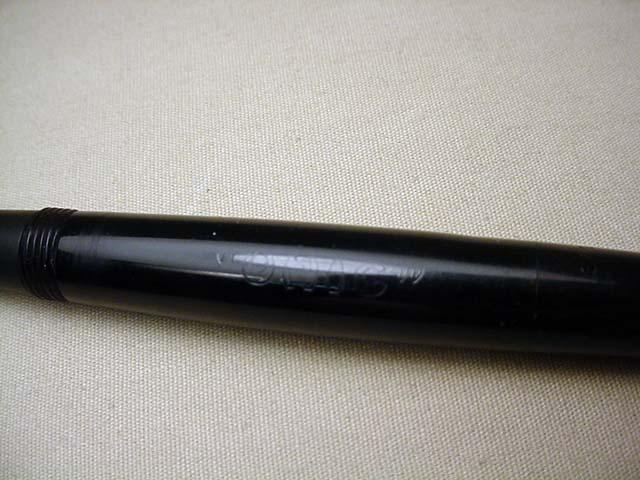 VINTAGE UNIC FOUNTAIN PEN W/ 18 CTS. NIB - Nib mar