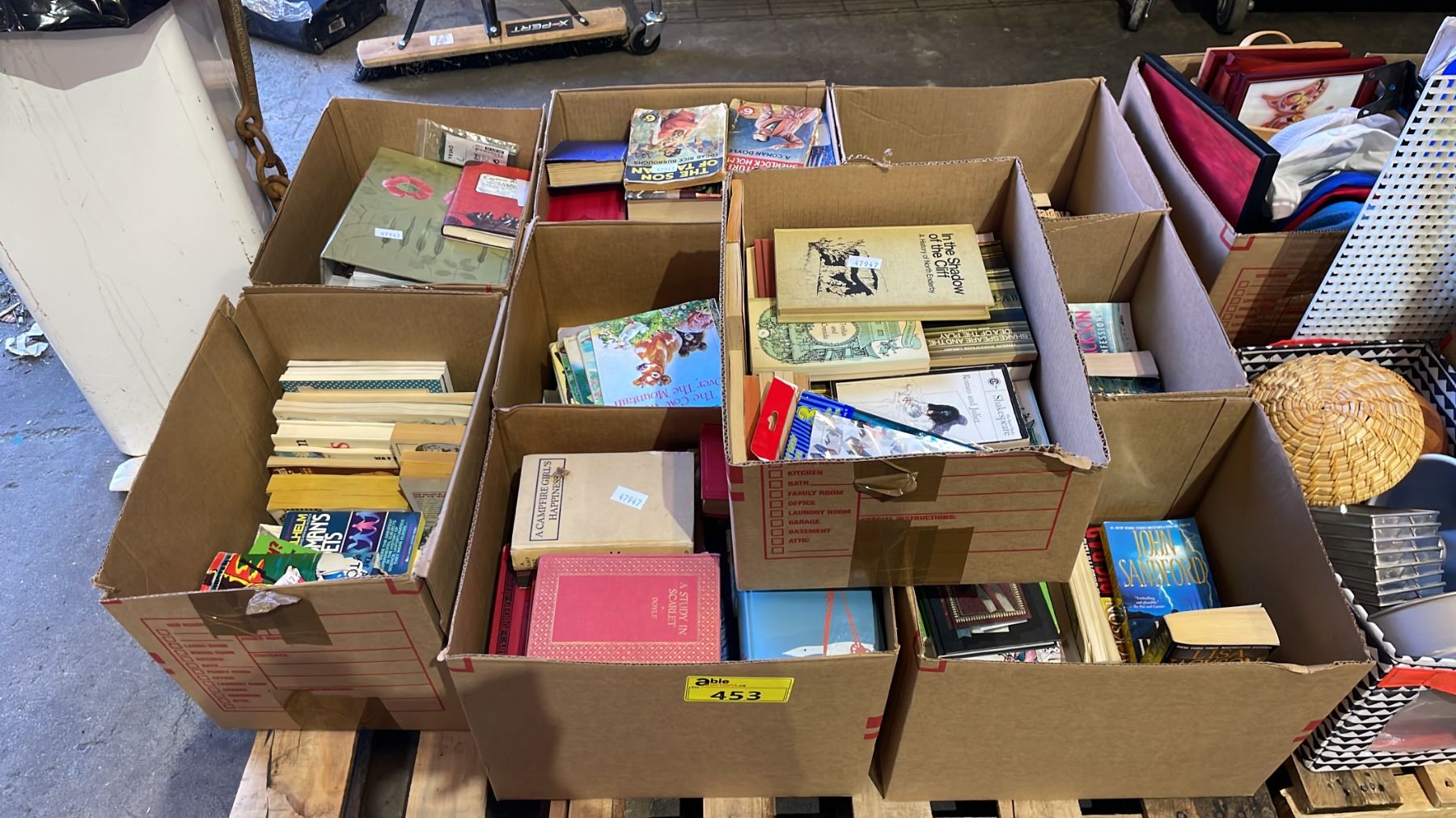 PALLET OF ASSORTED HARDCOVER & SOFTCOVER BOOKS - *MUST TAKE ALL ON ...