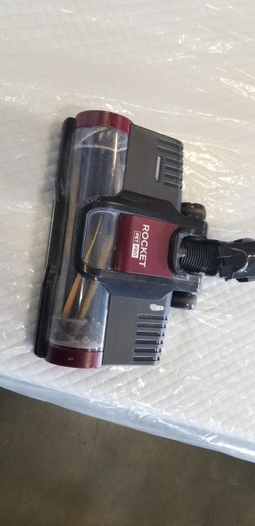 SHARK ROCKET PRO VACUUM WORKING WITH CHARGER