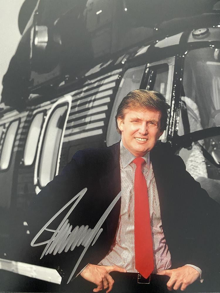 Donald Trump signed photo