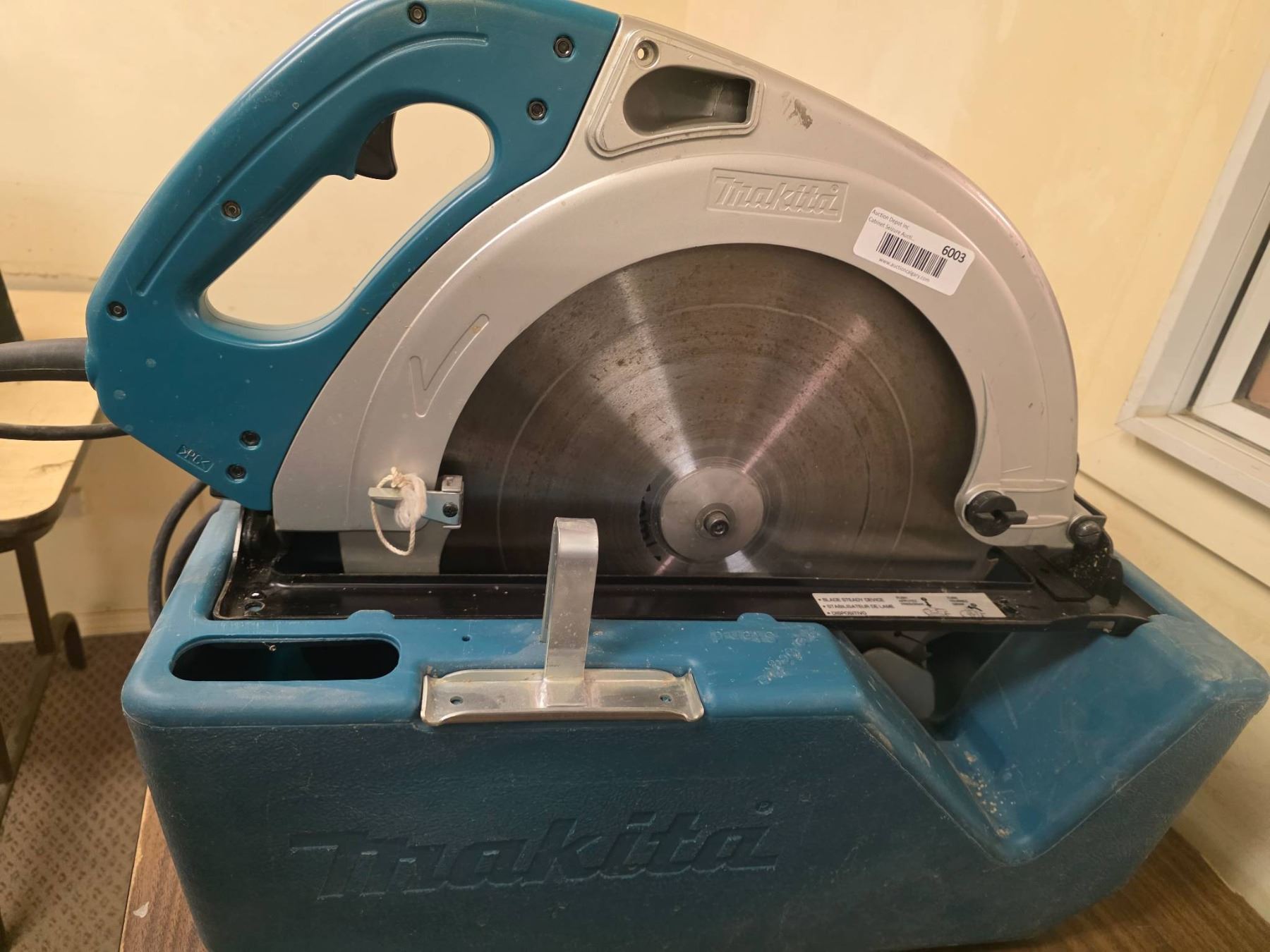 Makita 5402NA 16-5/16 Inch Circular Saw, 120V, 15A