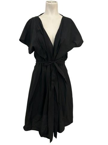Enough (2002) - Slim Hiller's (Jennifer Lopez) Wrap Dress Movie Costumes