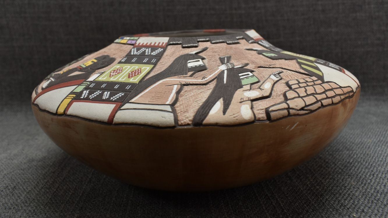 HOPI POTTERY JAR (LAWRENCE NAMOKI)