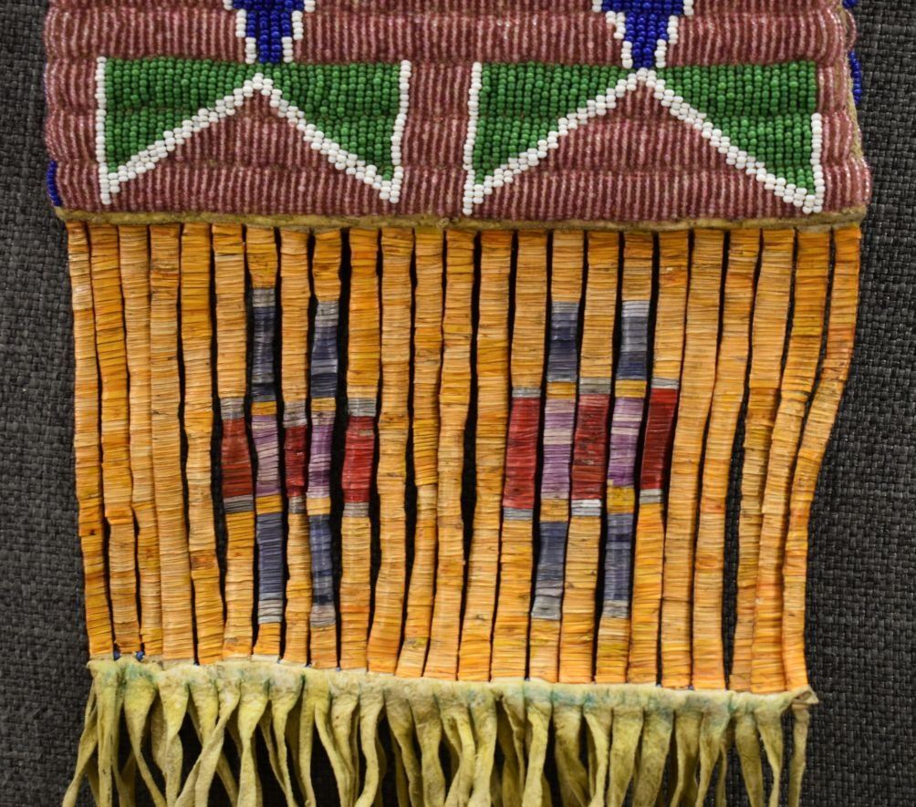 CROW PIPE BAG - R. G. Munn Auction LLC