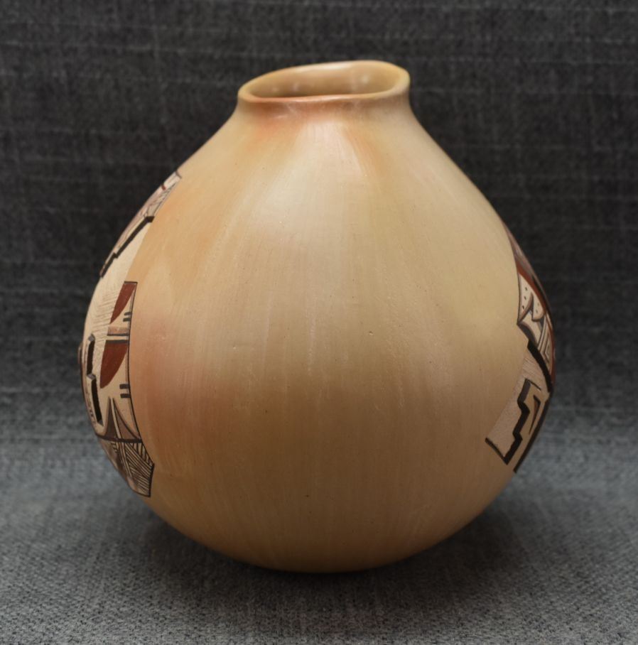 HOPI POTTERY VASE (LOREN H NAMPEYO)