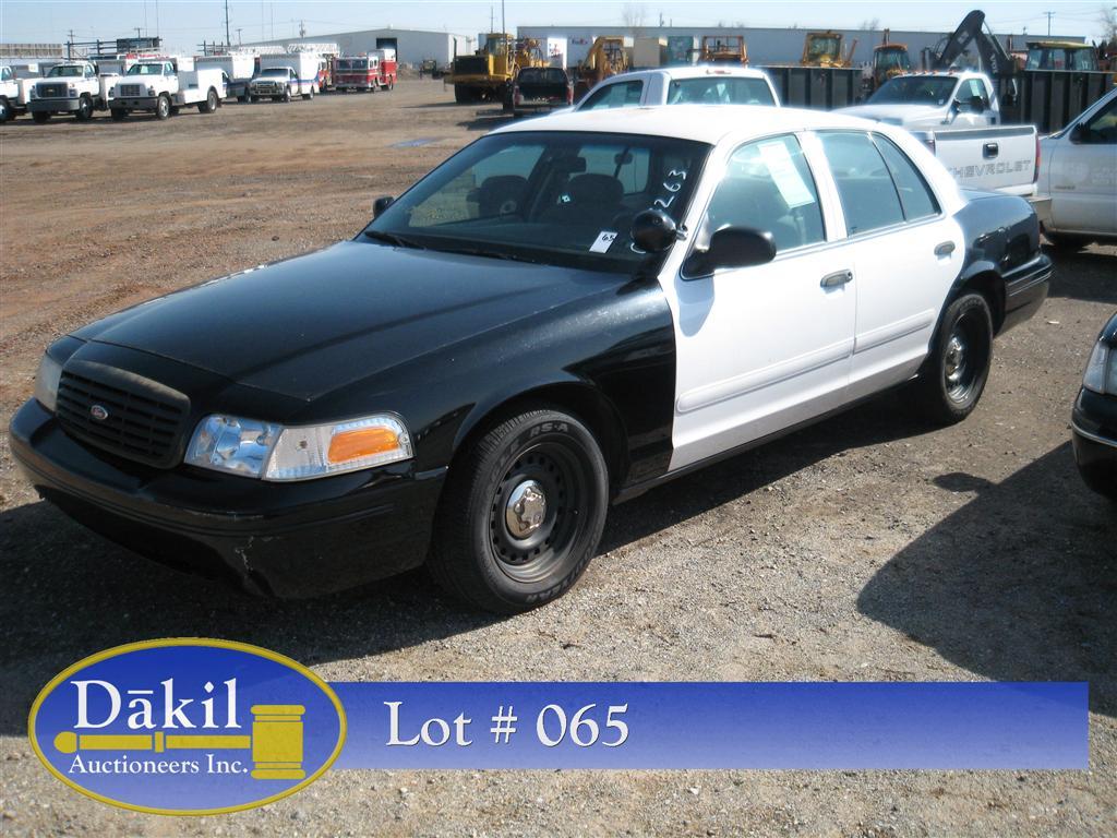 2000 FORD CROWN VIC POLICE CAR,