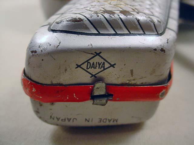 C. 1950'S DAIYA TIN LITHO MARS GUN TOY - Makes noi