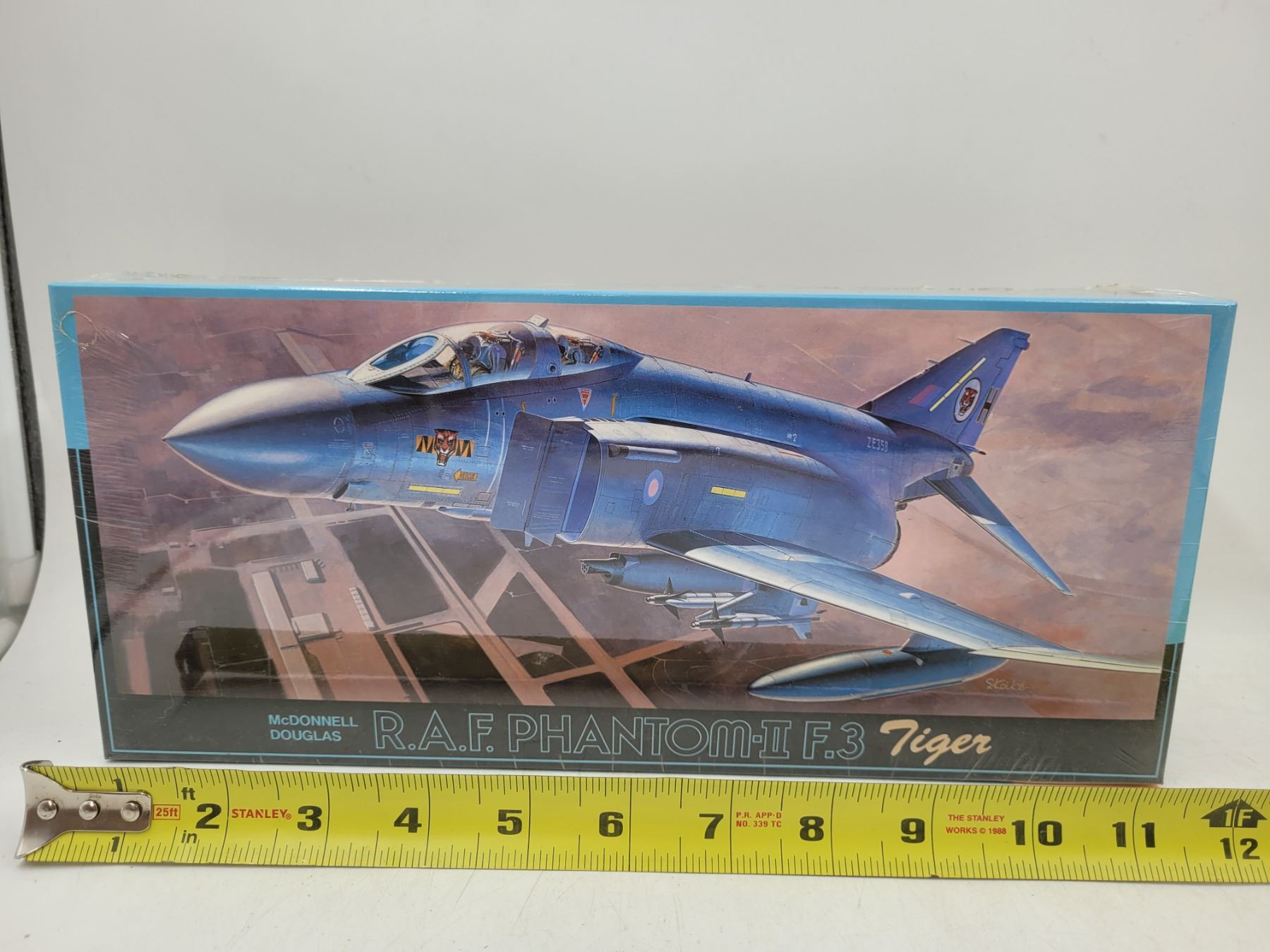 Sealed McDonnell Douglas R.A.F Phantom-II F.3 Tiger Model Kit