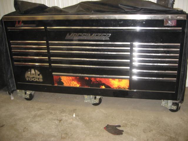Mac tool box, very large tool box inlike new condition
