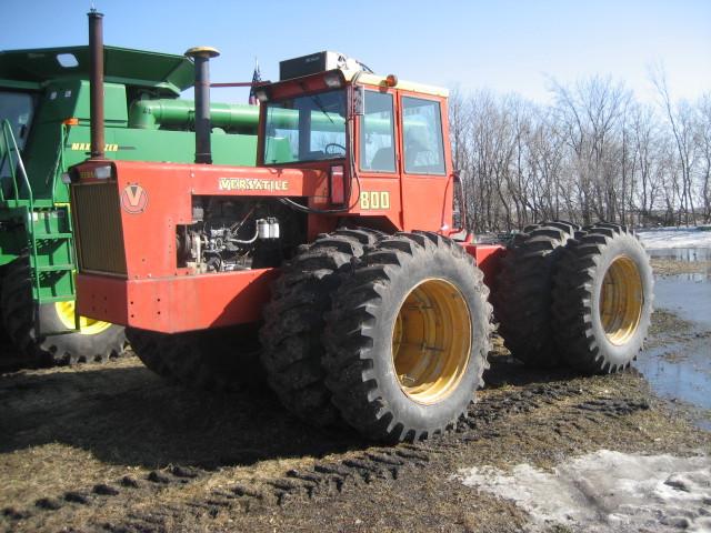 Versatile 800, Versatile Model 800 tractor with 0 hrs on rods and mains ...