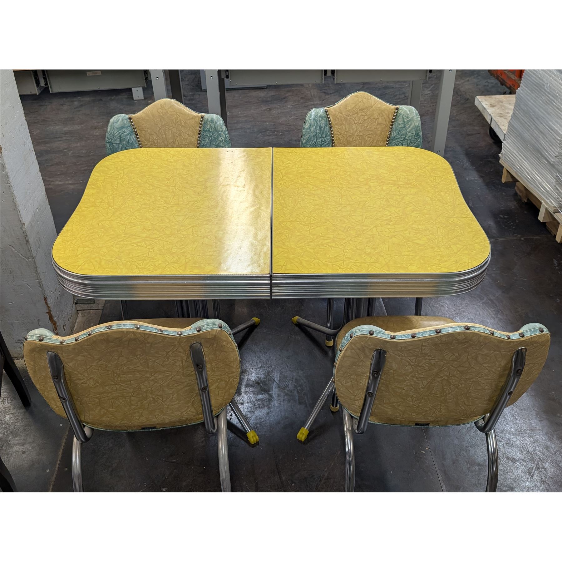Yellow Mid Century Modern Formica Top Kitchen Table w/ 4 Chairs