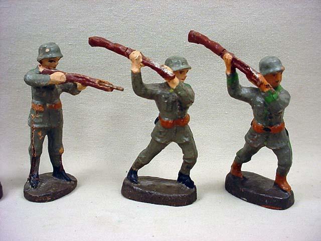 Lot Of 5 Vintage Elastolin German Toy Soldiers