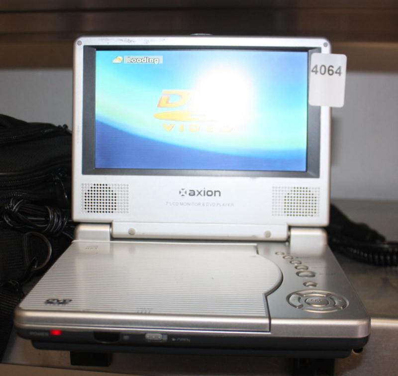 Axion 7" Portable DVD Player w/ Case