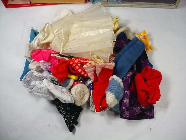 1964 Barbie And Ken Carrying Case W/ Clothes And K