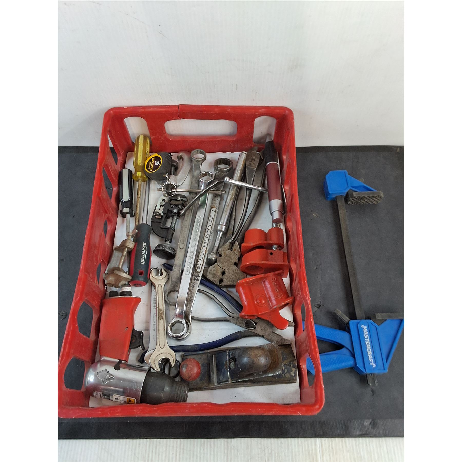Coca-Cola Flat Full of Assorted Hand Tools - Bodnarus Auctioneering