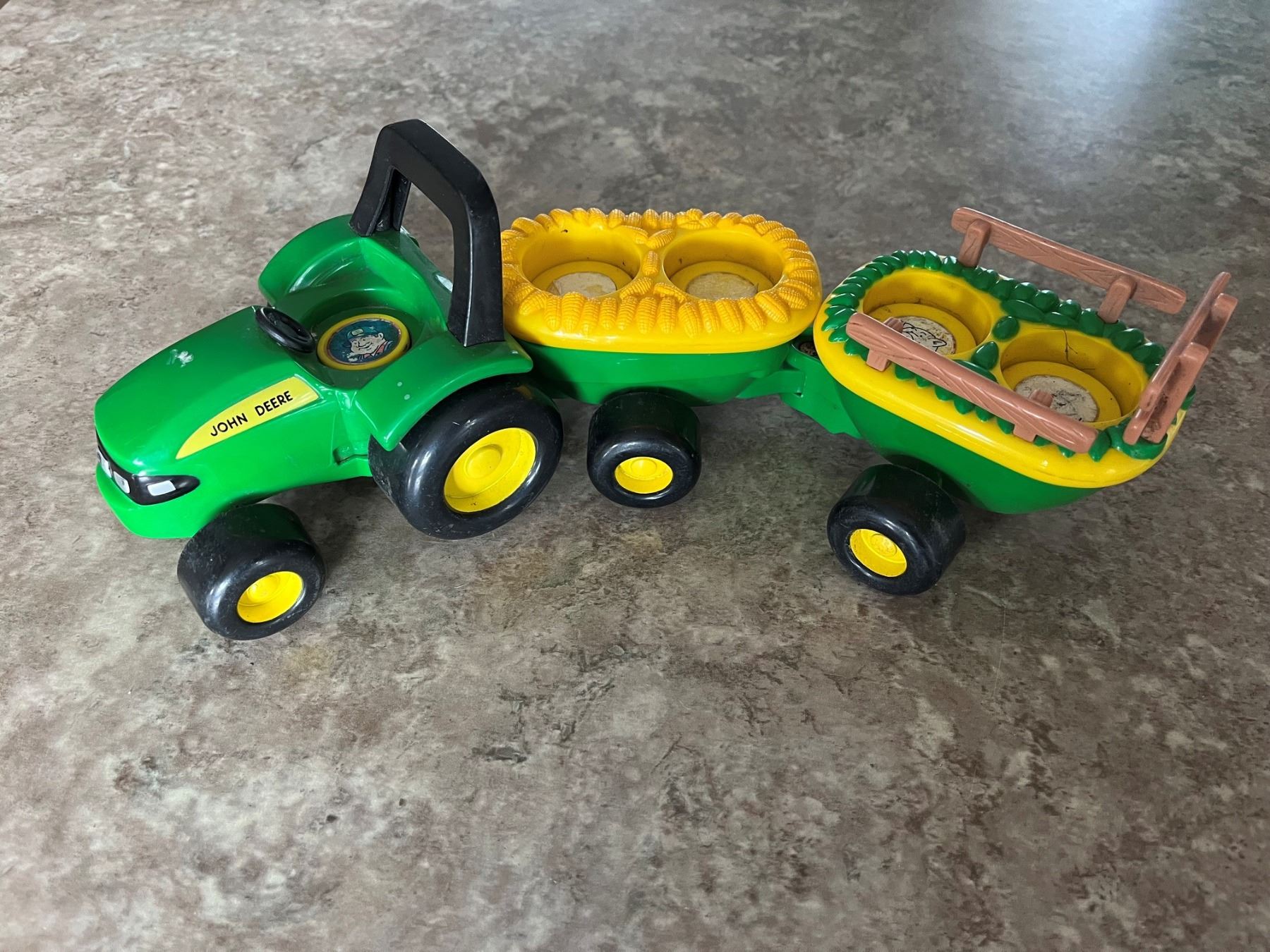 John Deere ‘Johnny Tractor Animal Sounds Hayride’ by Tomy. Missing ...