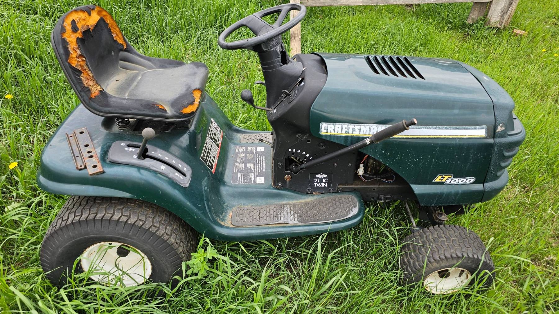 Lawn Tractor Riding Mower with Operating Instructions and Rust Detail ...