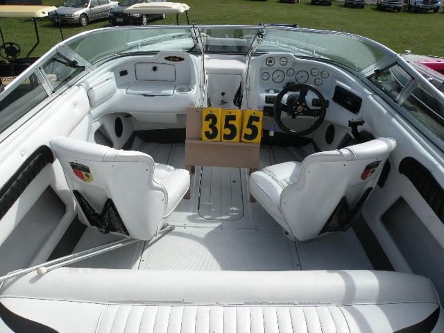 1998 Mariah boat
