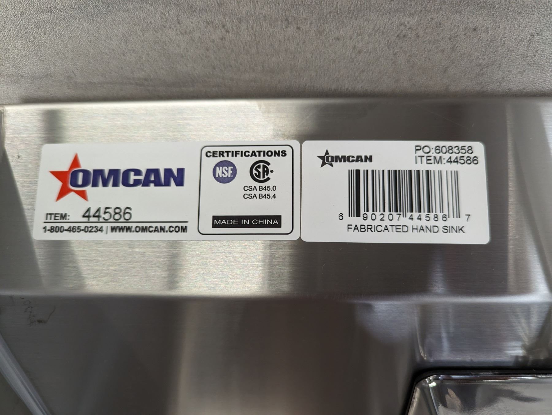 Hand Sink with Side Splashes, 4" Faucet, Omcan 44586