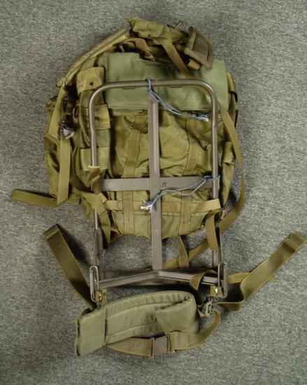 US GI METAL FRAME BACK PACK WITH STRAPS+ ACCESSORIES