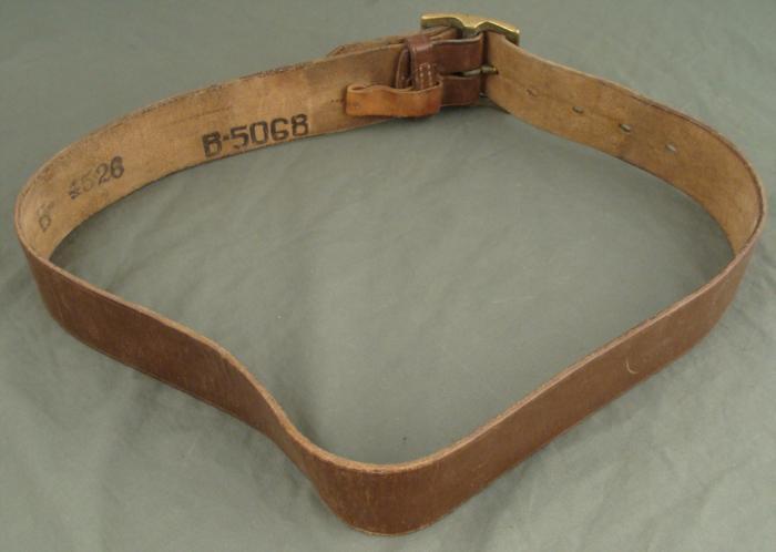 U.S. GI WWII LEATHER UNIFORM BELT/BRASS BUCKLE-38 -ID