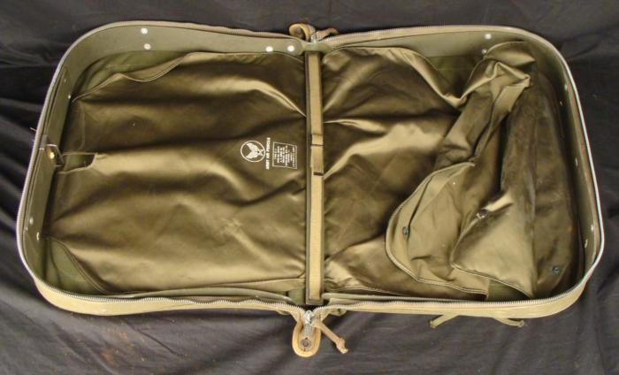 WWII U.S. AAF ARMY AIR FORCE PILOTS TRAVEL SUITCASE
