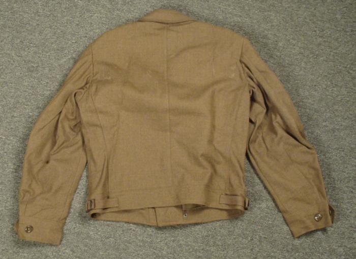 WWII G.I. EISENHOWER JACKET-40 REGULAR-HAS 1944 QM TAG
