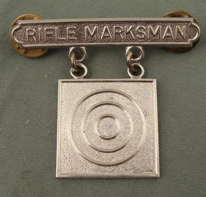 U.S. MARINE RIFLE MARKSMAN AWARD BADGE ORIG STERLING