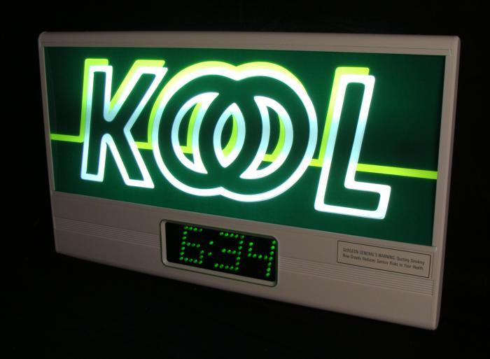 Kool Cigarette Advertising Store Sign Clock 1991 MIB