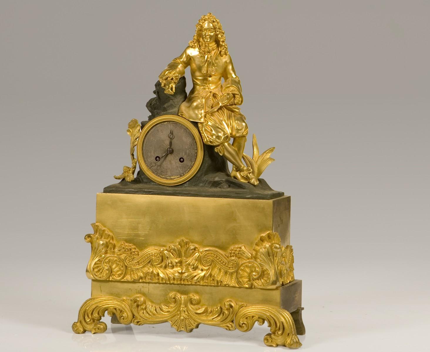 A fine french gilt bronze mantel clock with Louis XIV, XIX century
