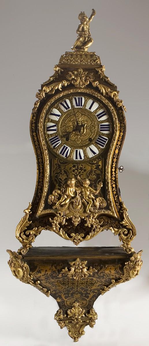 A fine french gilt bronze, boulle bracket clock