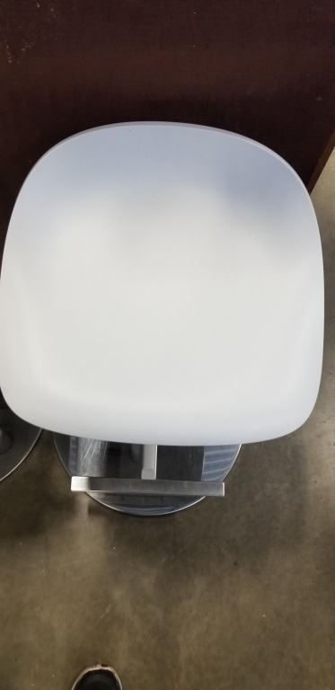 SET OF 5 MODERN ADJUSTABLE HEIGHT BAR STOOLS