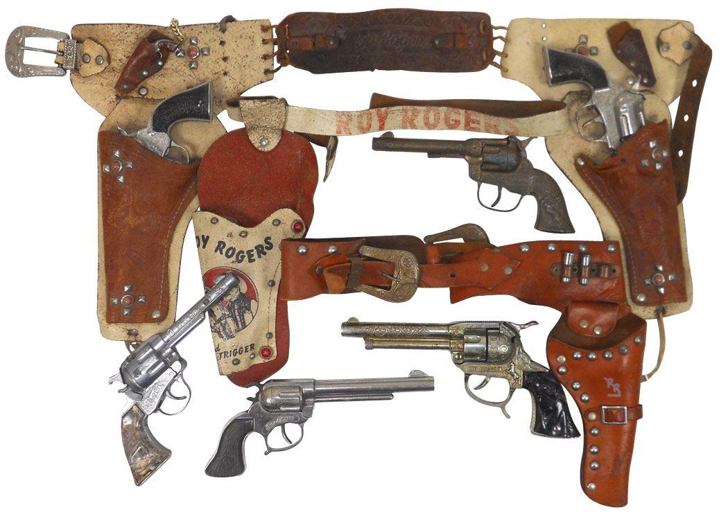 Roy Rogers cap guns & holsters (9 pcs), RR leather double holster w/2 ...