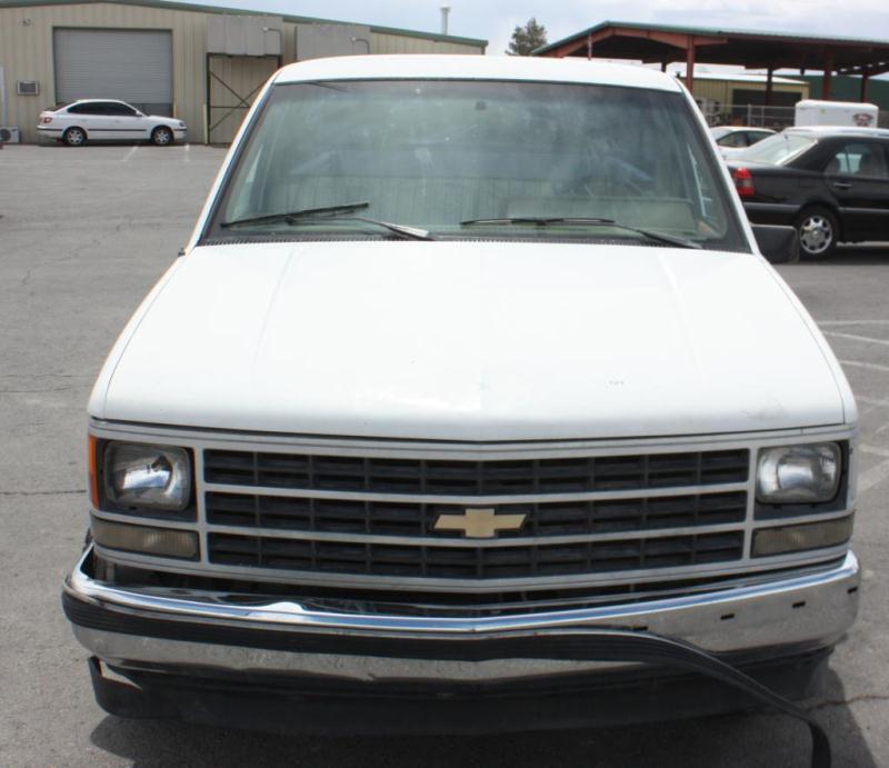 1990 Chevy C2500 Truck