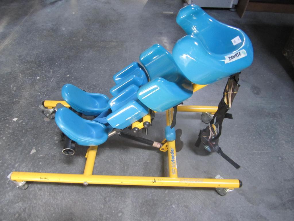 Tumble Form blue/yellow prone stander