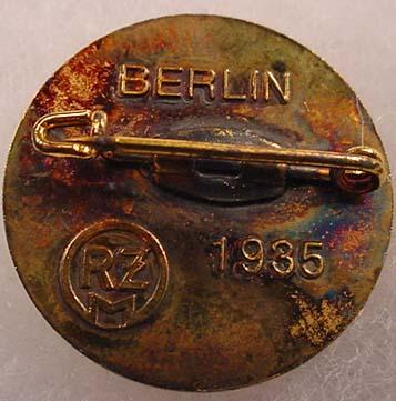 WW2 GERMAN NAZI GOLDEN PARTY BADGE - Maker Marked