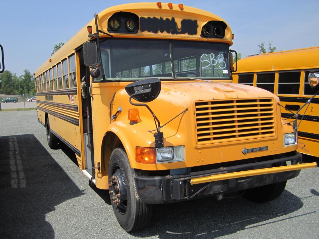 1993 NAVISTAR BLUEBIRD BUS
