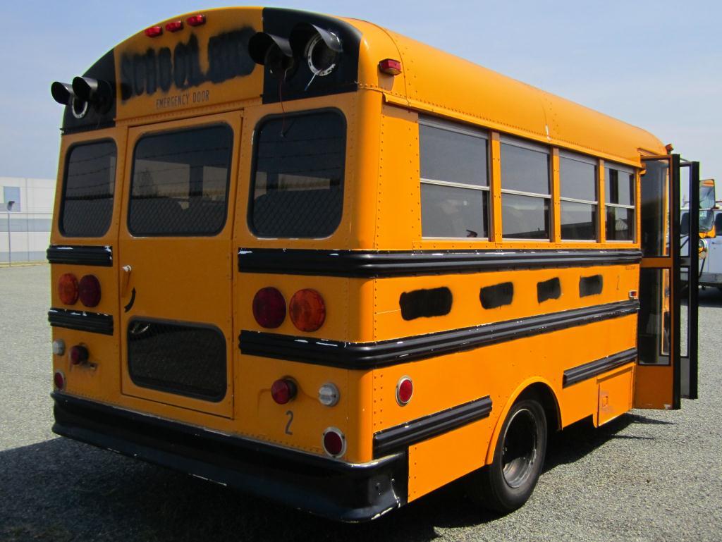1992 CHEVROLET THOMAS BUS